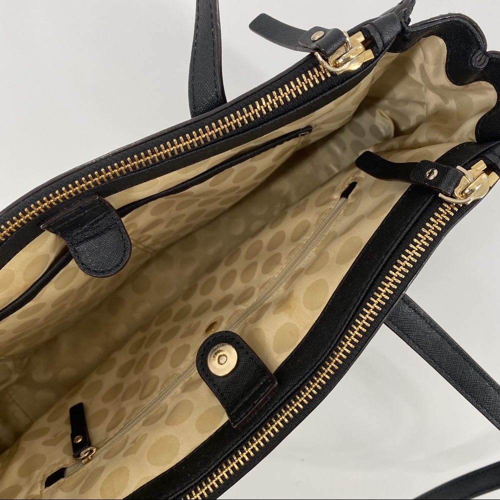 Kate Spade Black Leather Gold Emblem Lined Purse - Gem